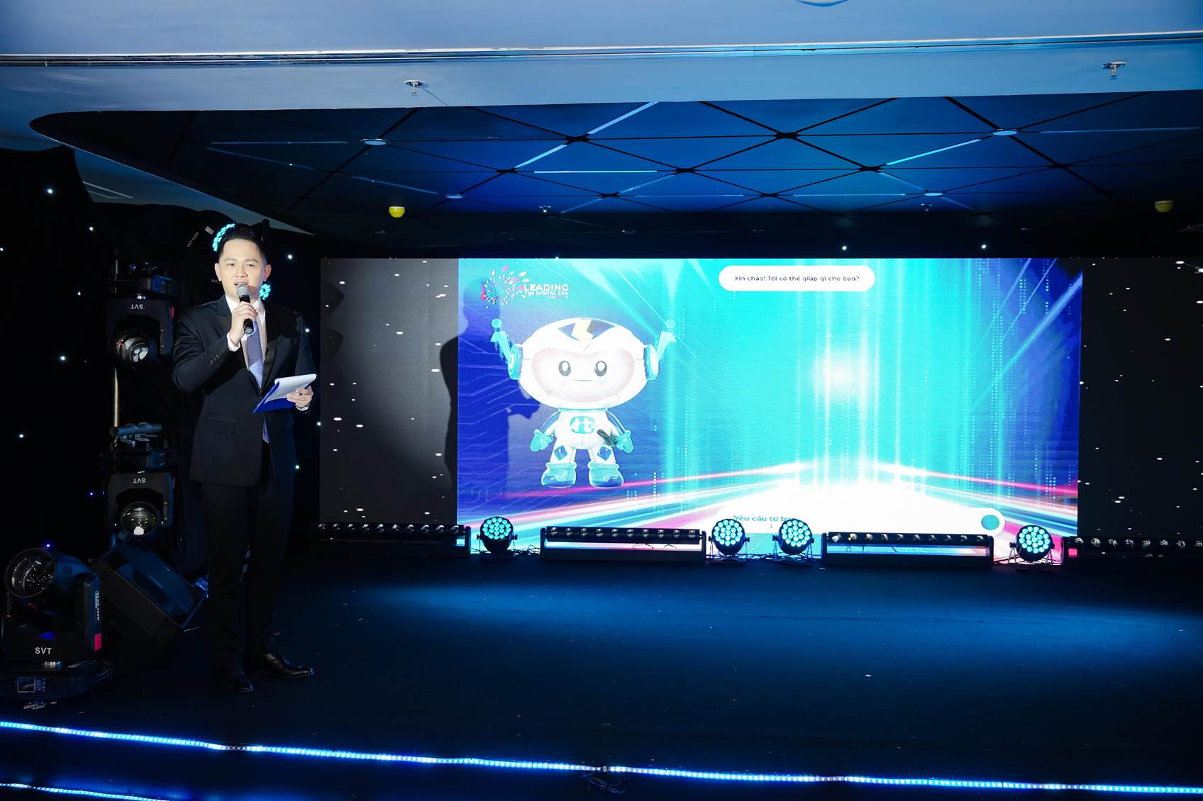 Lễ kỷ niệm 10 năm thành lập Trung Tâm Công Nghệ Thông Tin MobiFone ...